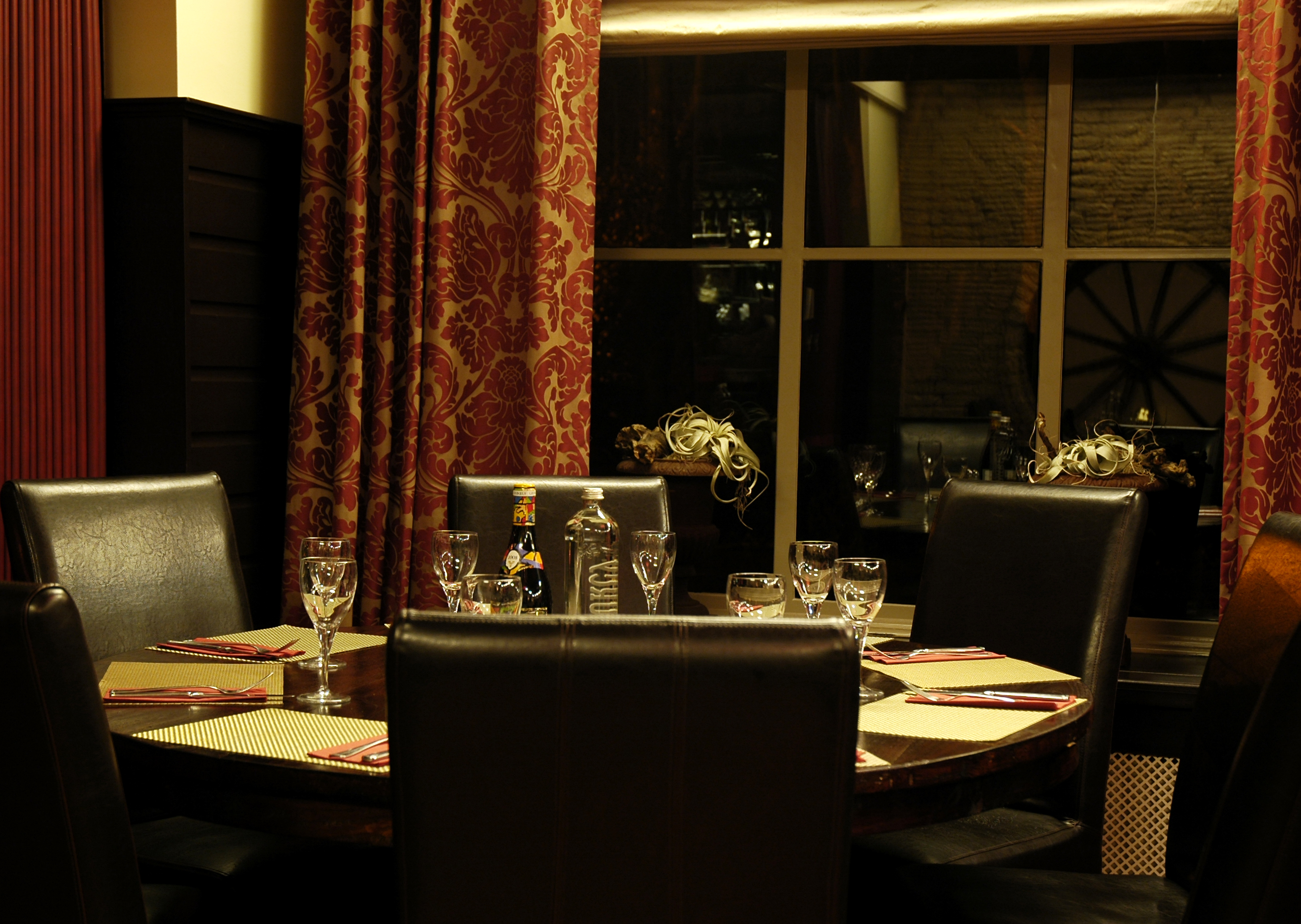 Stad Parijs in Hulten - Eet.nu