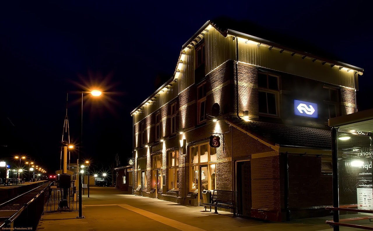 Spoor 7 in Ommen - Eet.nu