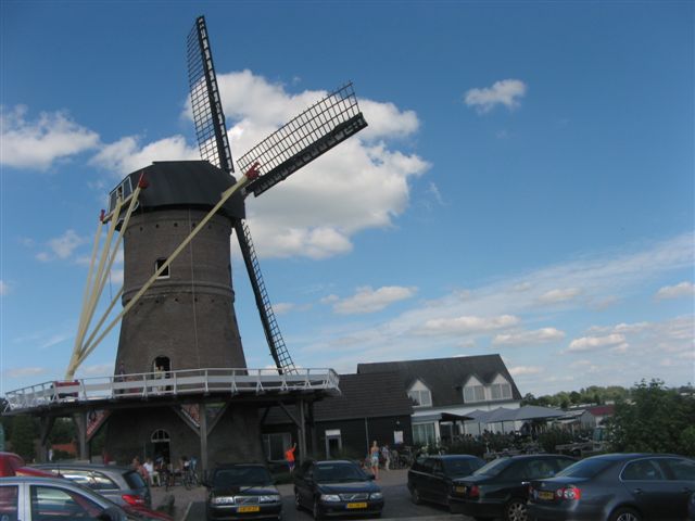 De Korenmolen in Maasbommel - Eet.nu