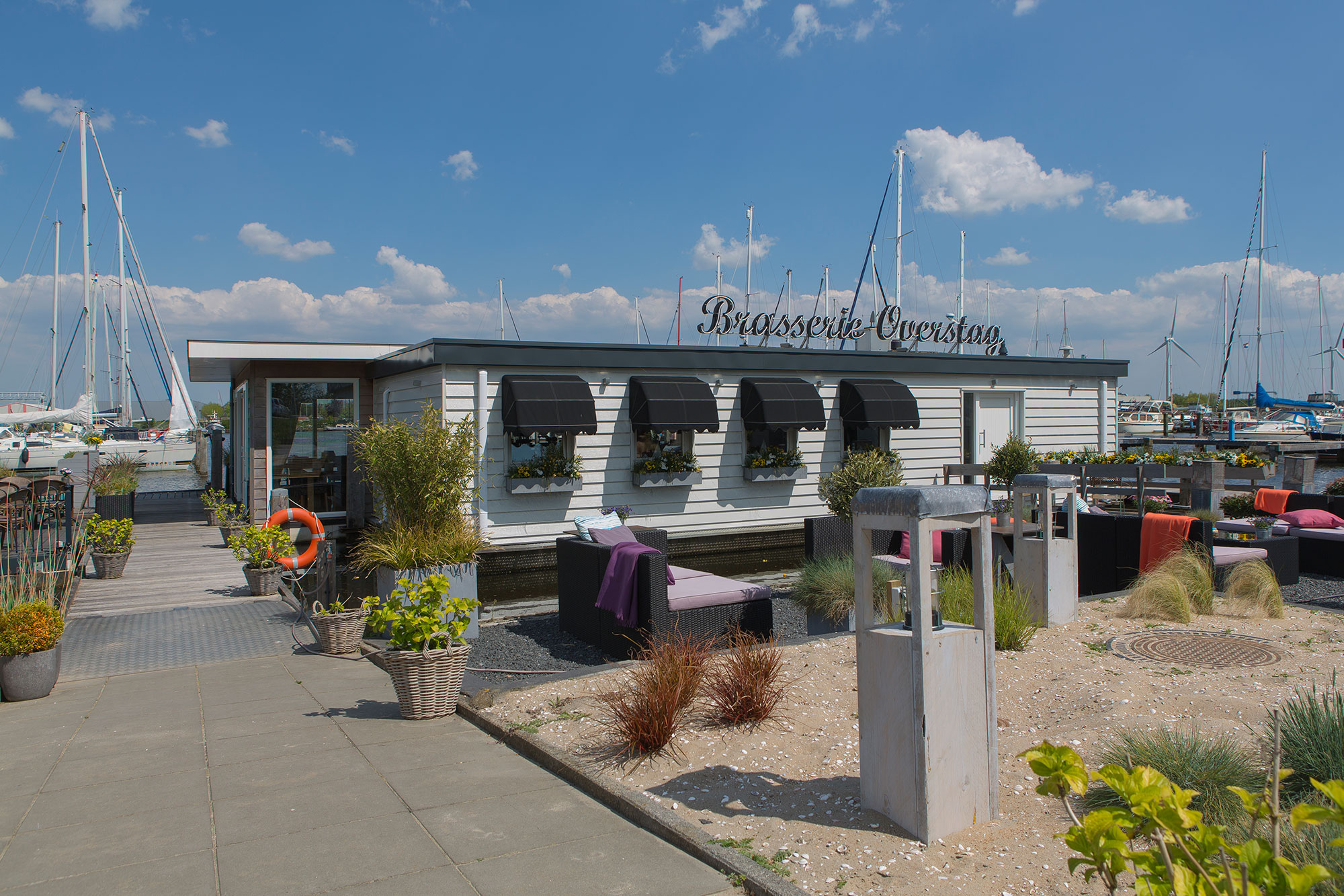 (Verhuisd) Overstag in Dinteloord - Eet.nu