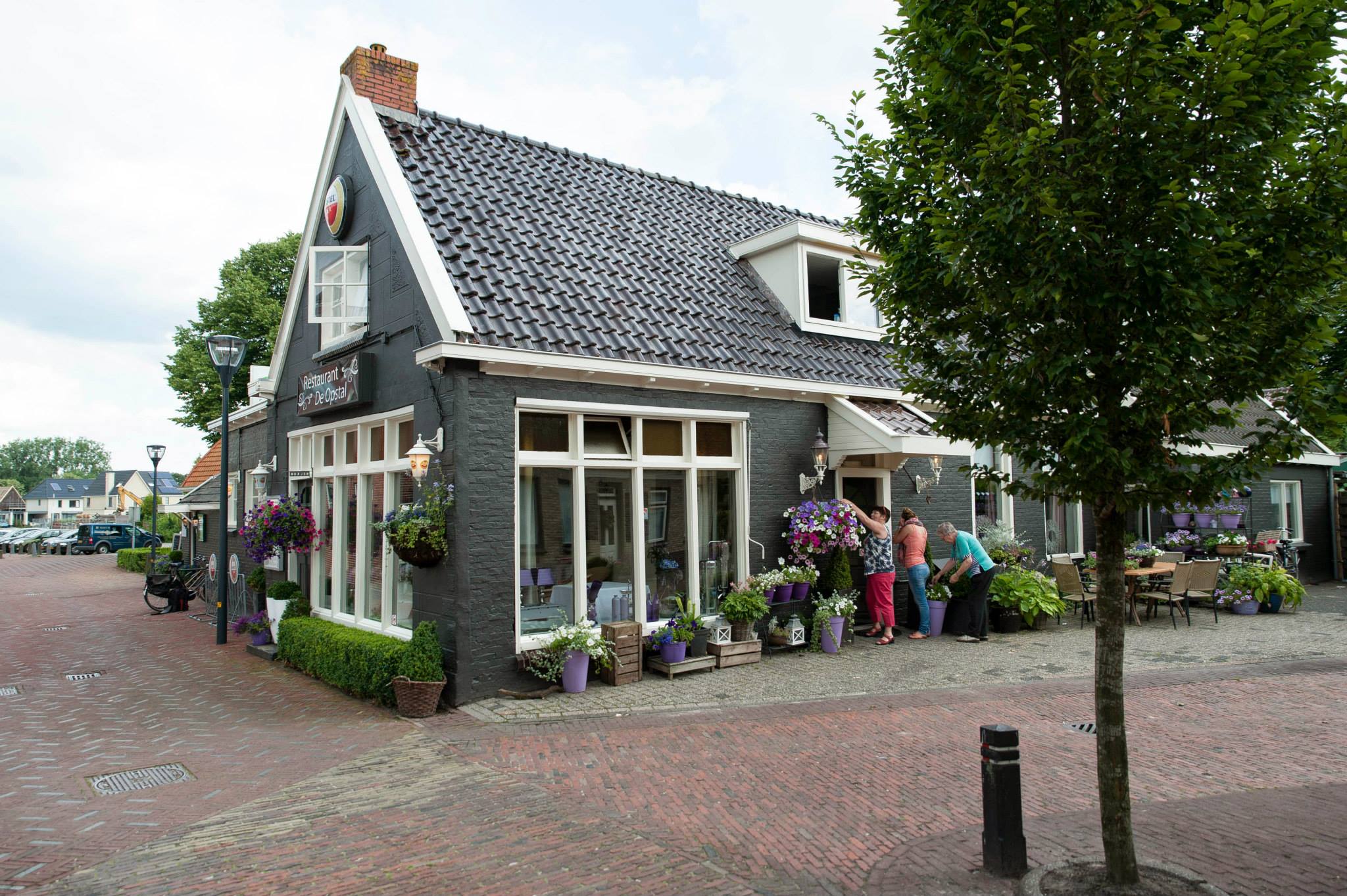 De Opstal in Zuidhorn - Eet.nu